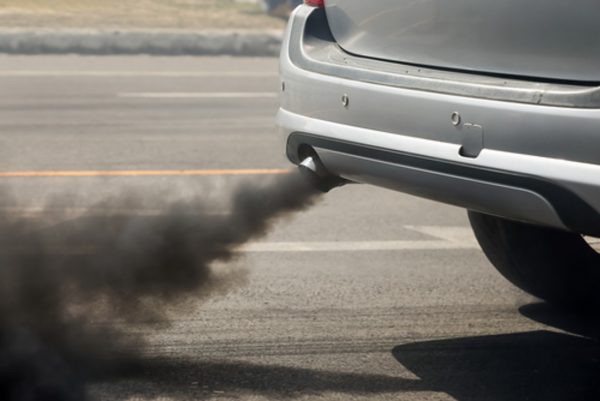 Alerte pollution à l'ozone : roulez moins vite