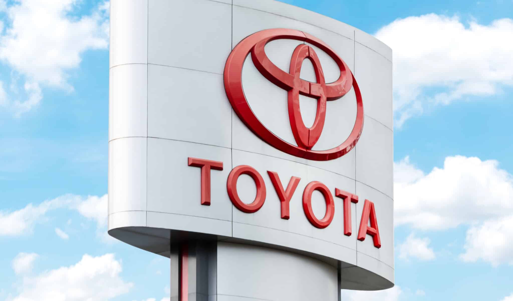 Une voiture électrique neuve à moins de 14 000 € ? Toyota frappe un ...
